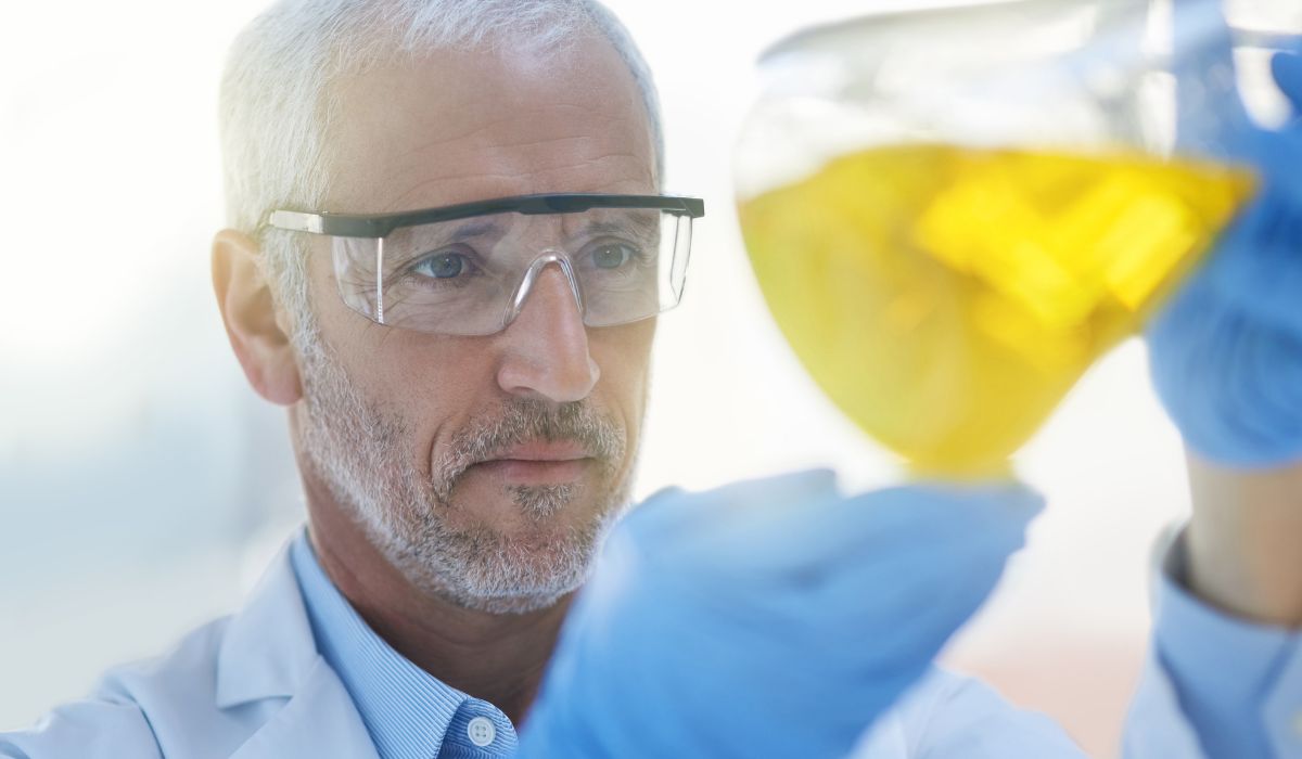 Advances in CRC Treatment and Detection: The Critical Role of Early ...